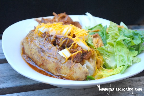 Friday Favorite: Pulled Pork Spuds - Mommy Hates Cooking