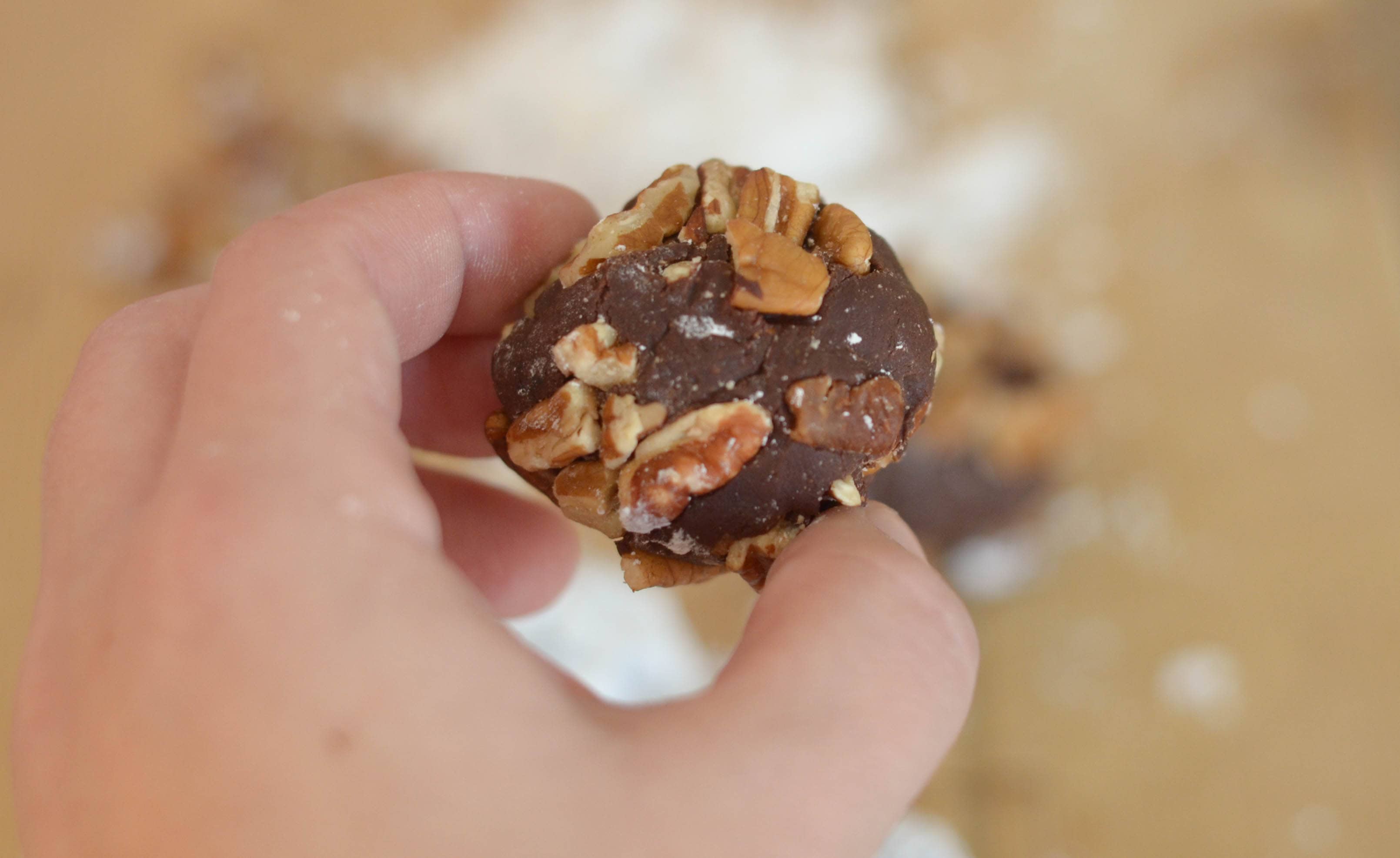 Magical Bittersweet Chocolate Truffles - Mommy Hates Cooking