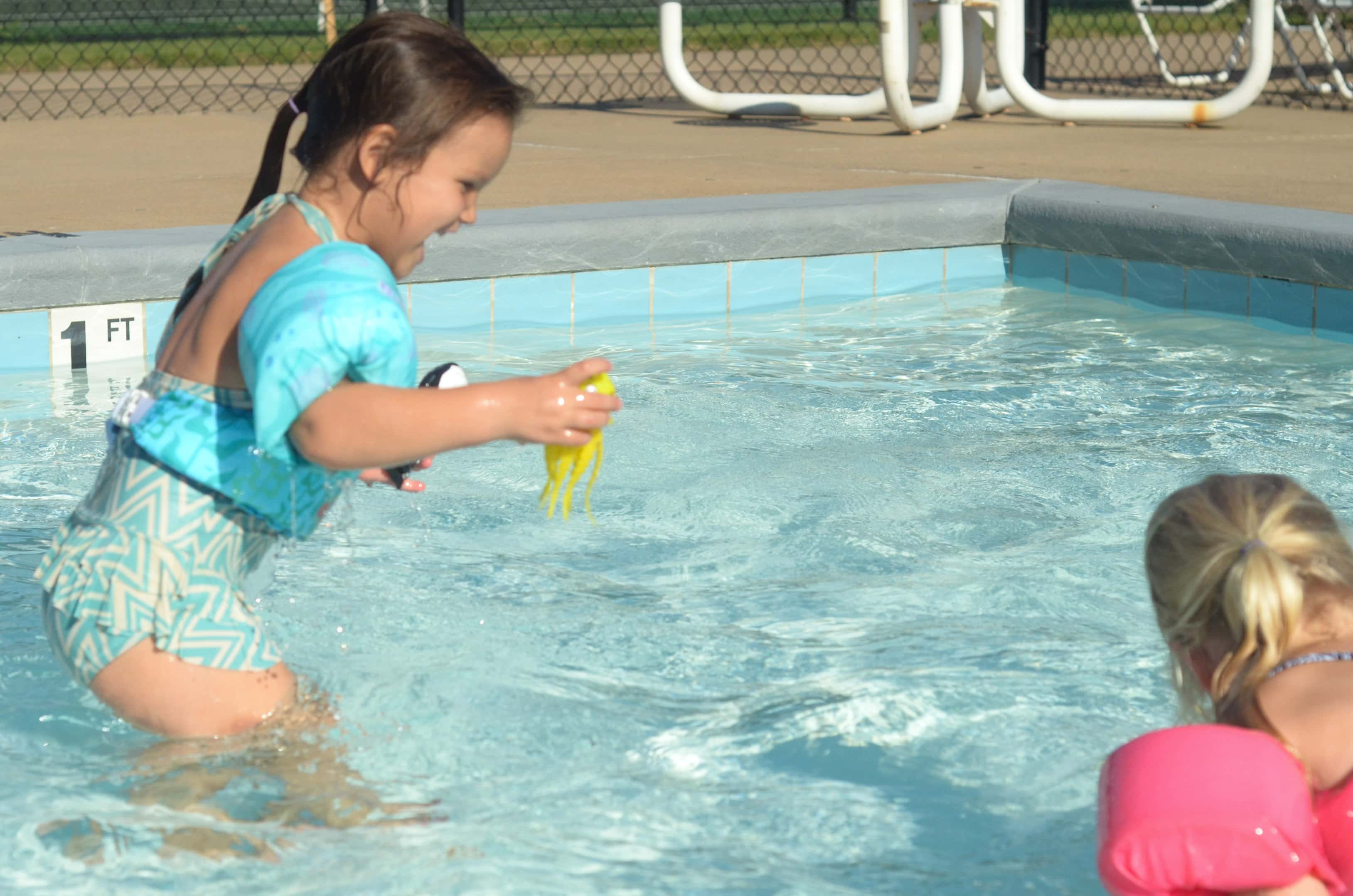 Summer Fun with Lil' Fishys - Mommy Hates Cooking