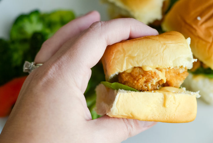 Easy Crispy Chicken Sliders - Mommy Hates Cooking