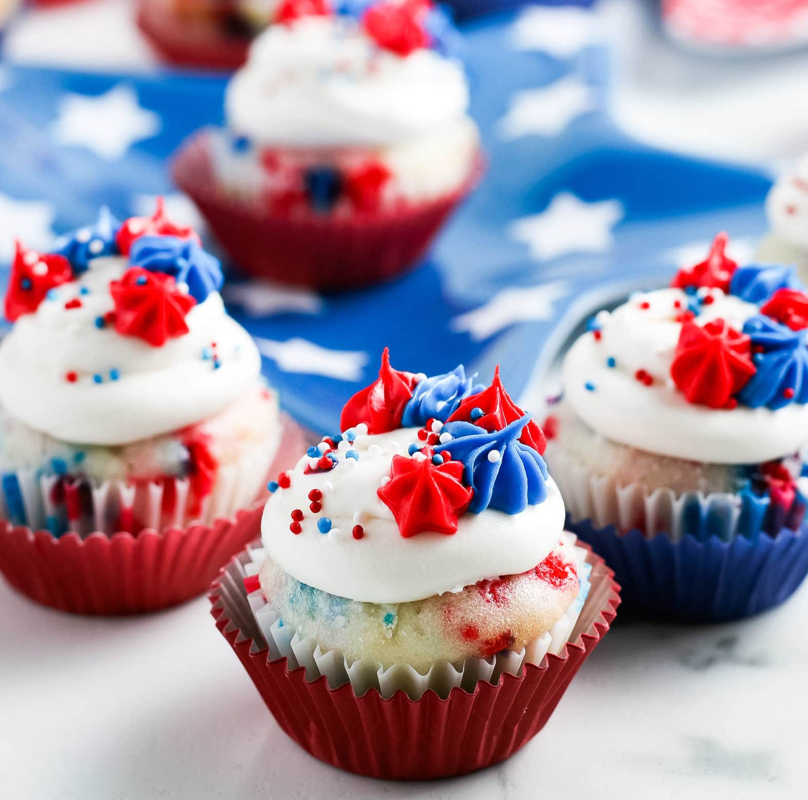 Gluten-Free Mini Patriotic Cupcakes - Mommy Hates Cooking