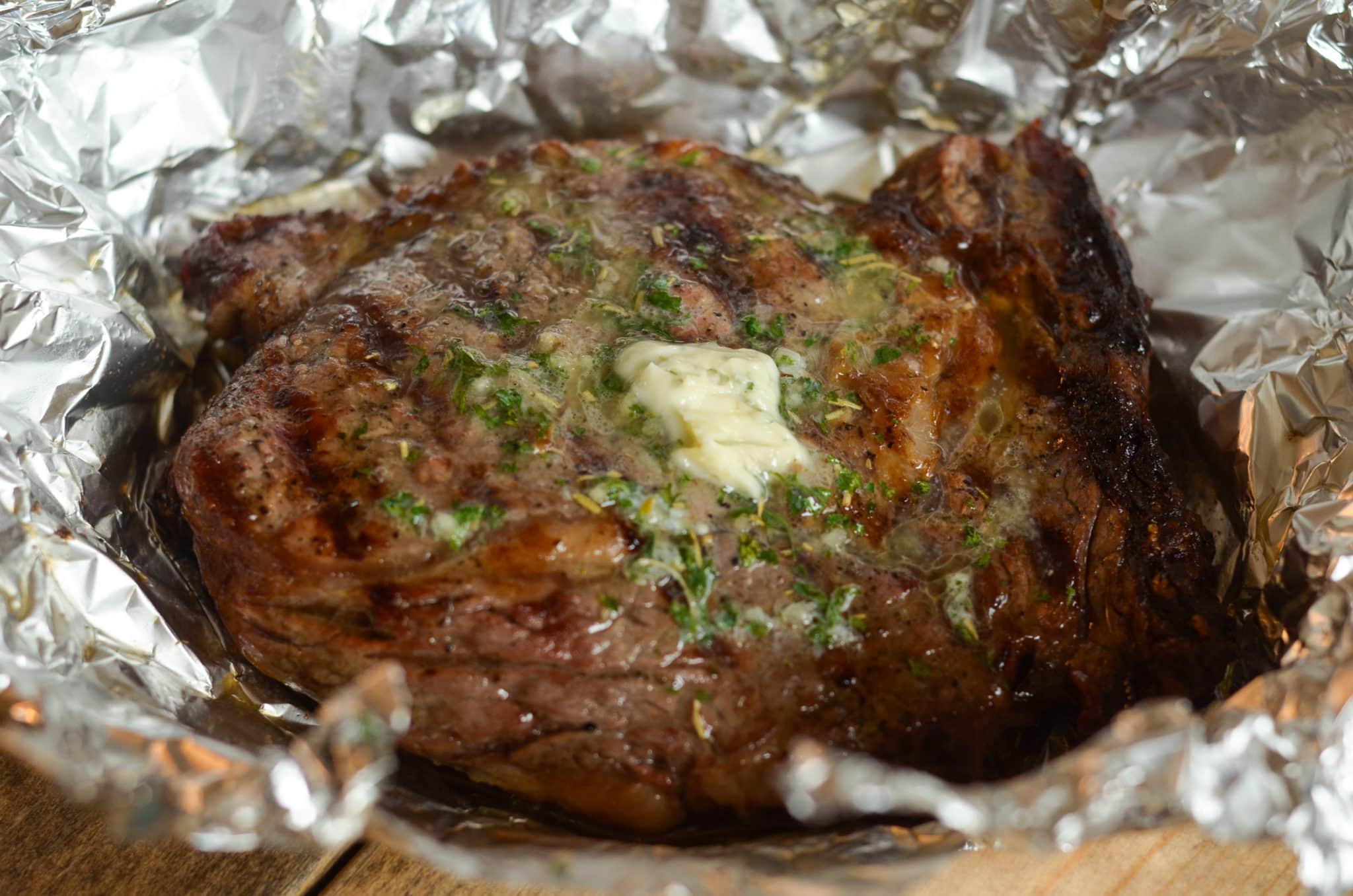 How to Make Garlic Butter Ribeyes on the Grill - Mommy Hates Cooking