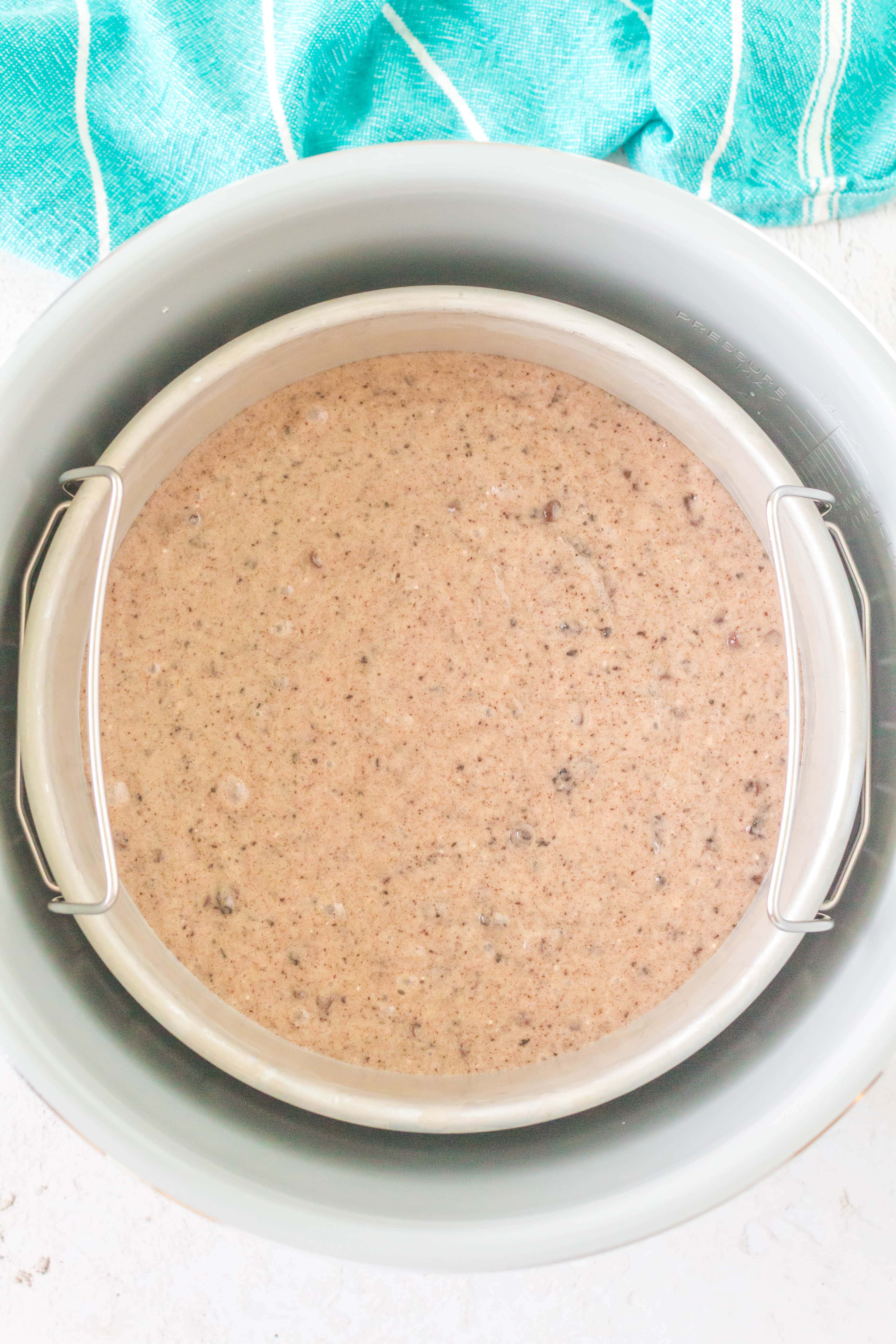 Ninja Foodi Cookies and Cream Cake - Mommy Hates Cooking