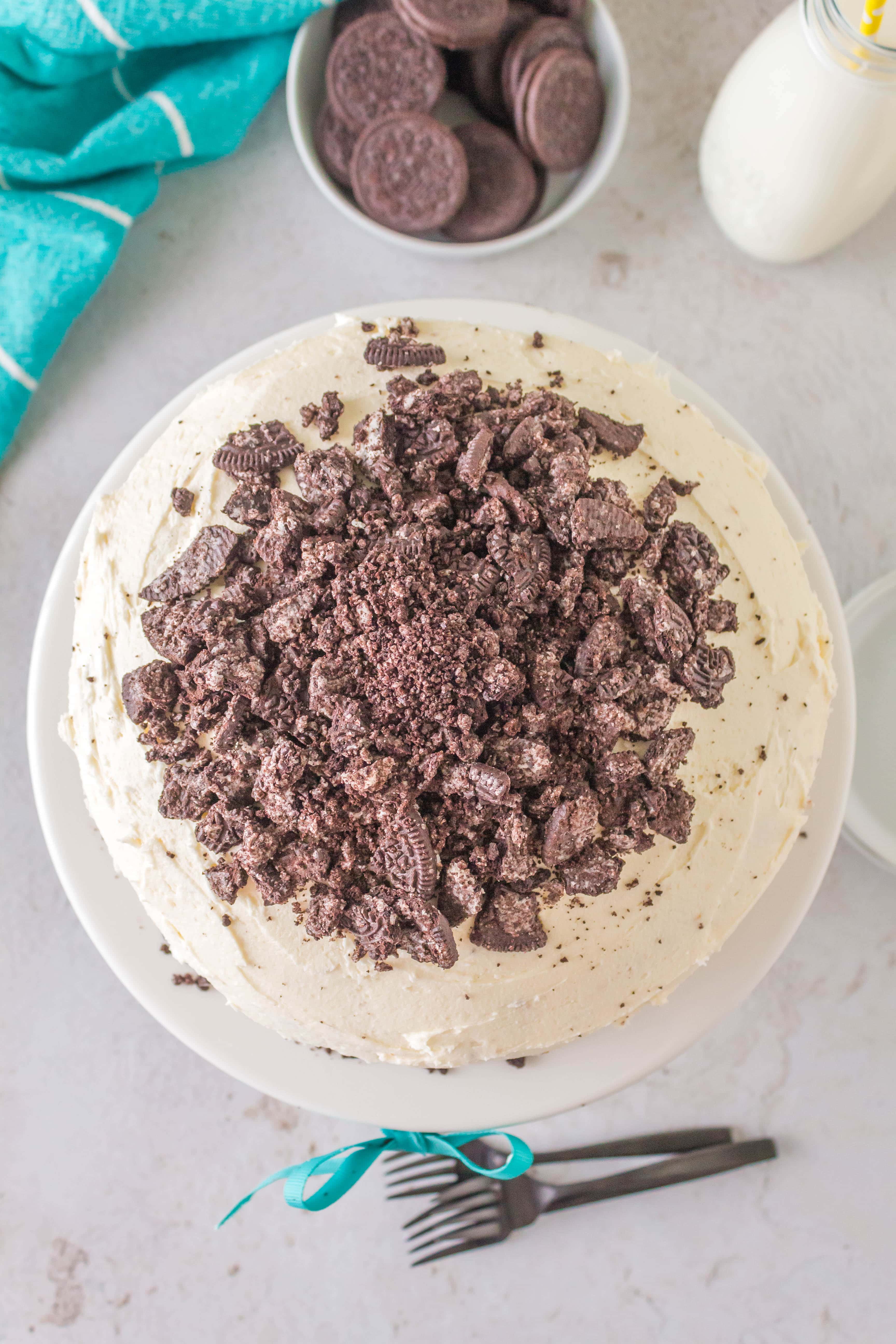 Ninja Foodi Cookies and Cream Cake - Mommy Hates Cooking