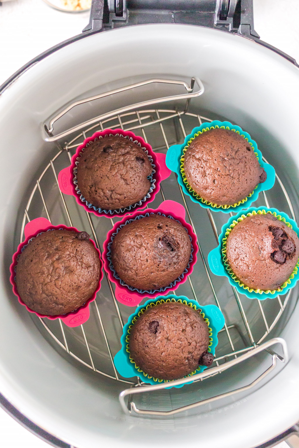 Ninja Foodi Chocolate Muffins - Mommy Hates Cooking