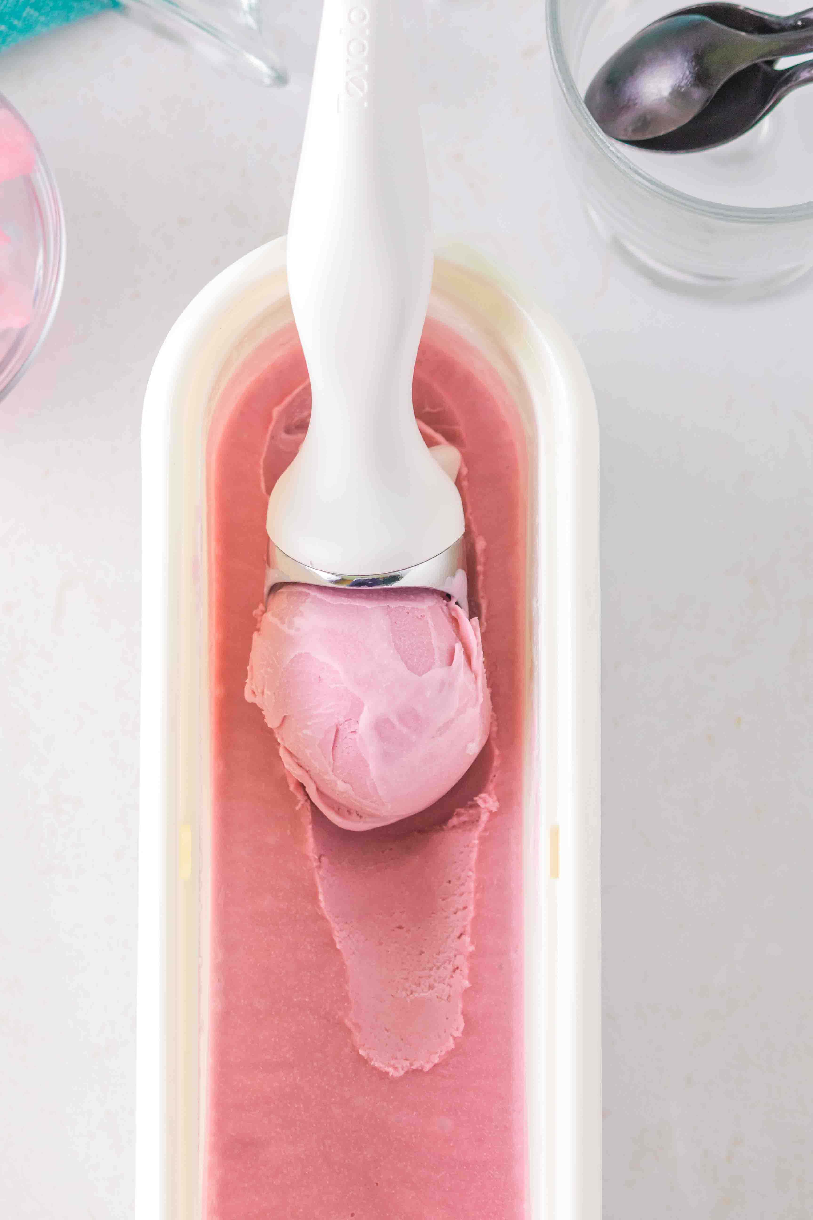 No Churn Cotton Candy Ice Cream - Mommy Hates Cooking