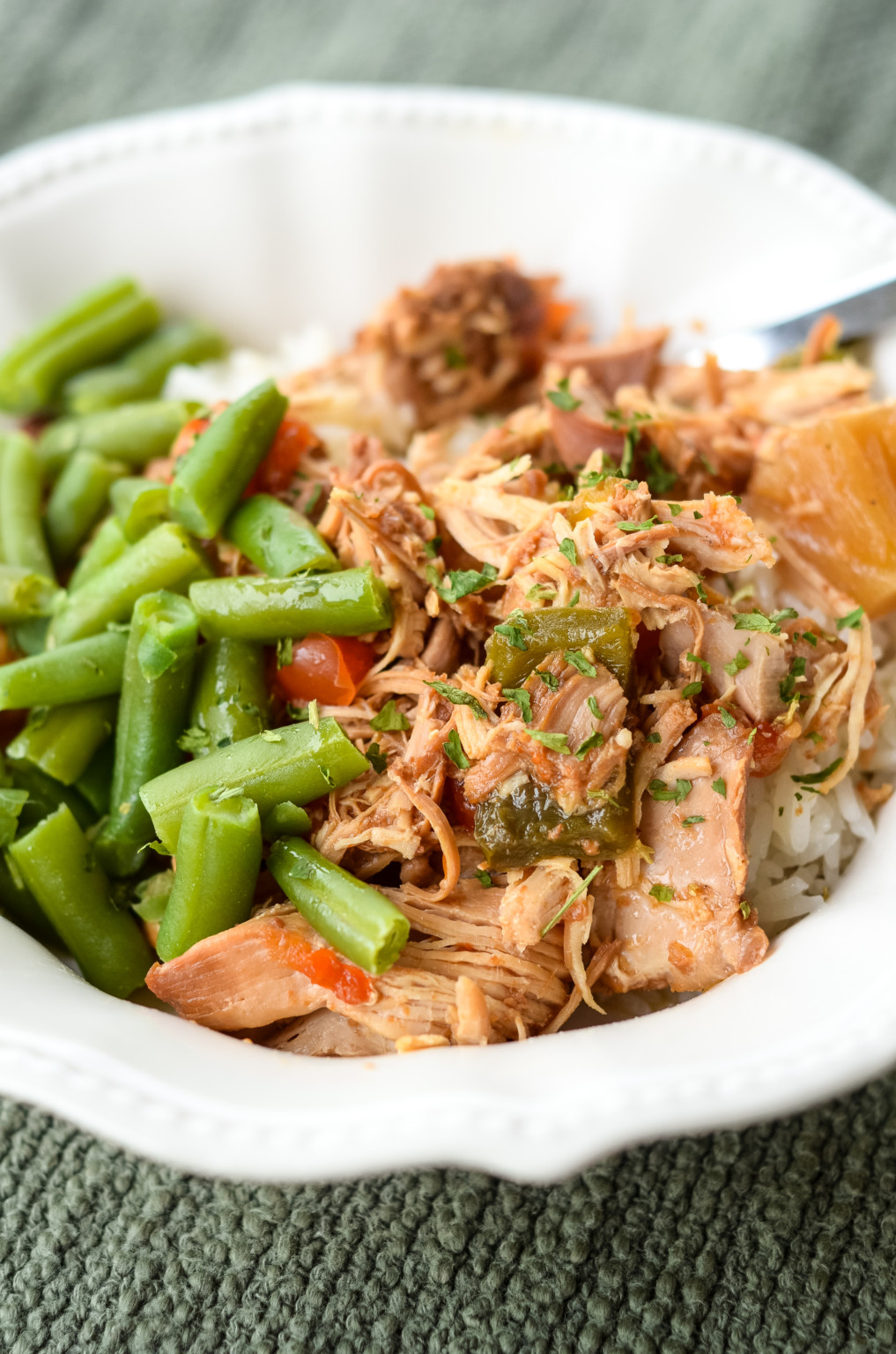 Dump and Go Slow Cooker Hawaiian Chicken Freezer Meal - Mommy Hates Cooking